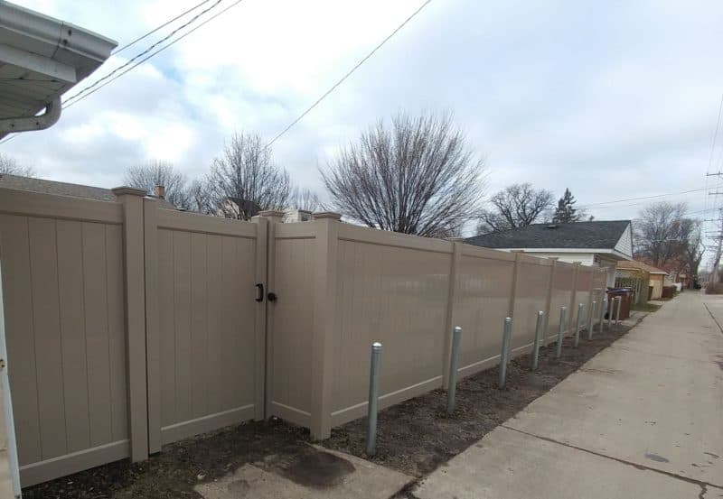 Commercial Fencing In Chicago | Commercial Fence Contractor