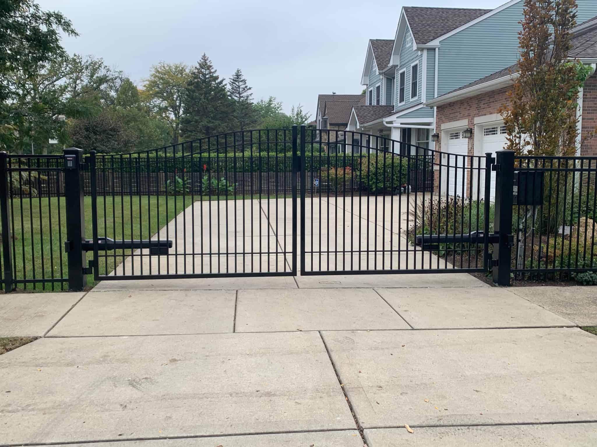 Gate Control System In Chicagoland | First Fence Company